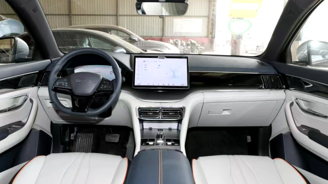 多元智能装备—汽车智能产线解决方案提供商